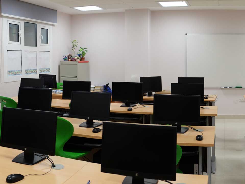 Elementary Computer Lab - Philippine School Doha